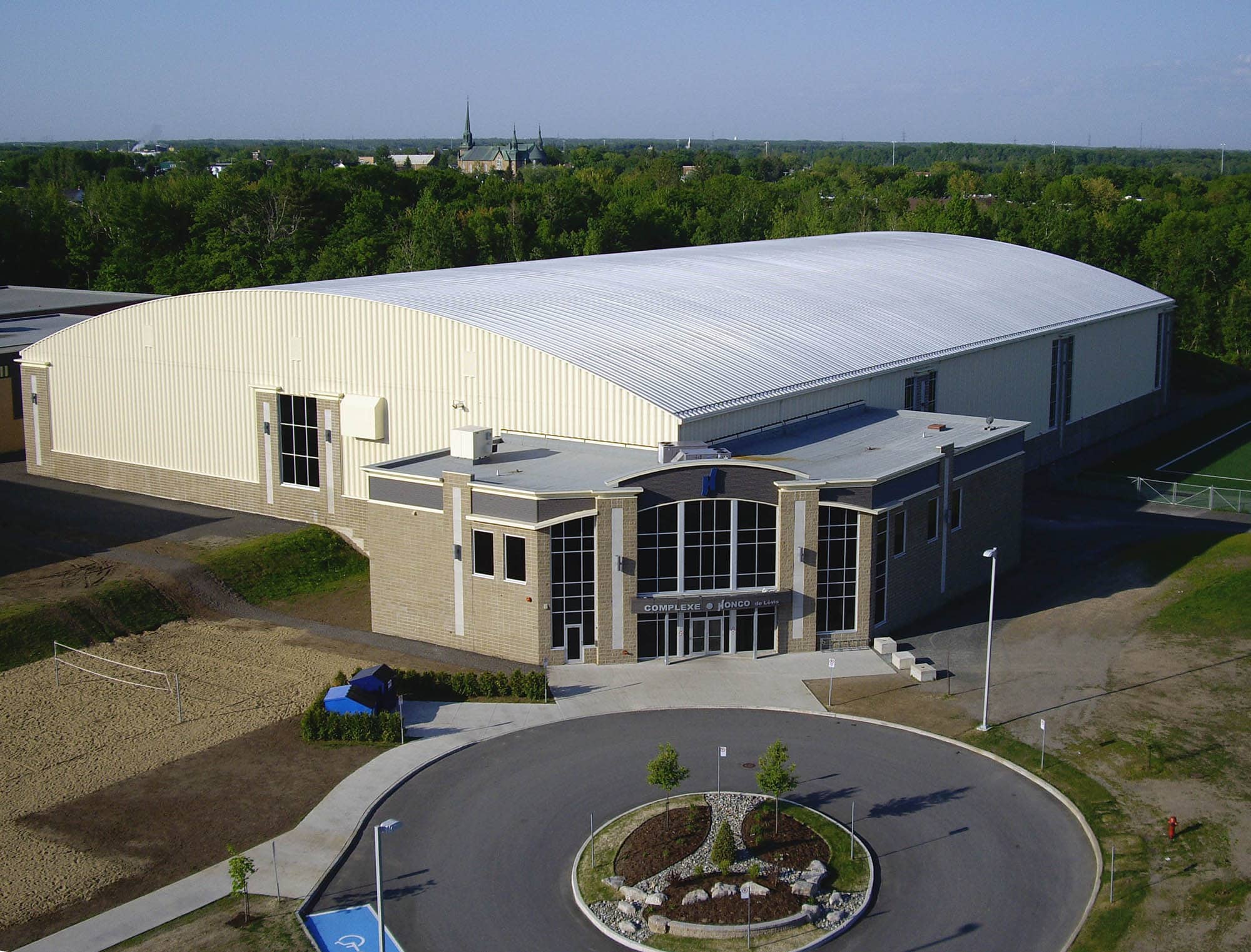 Projet Complexe de soccer Honco de Lévis | Découvrez notre expertise